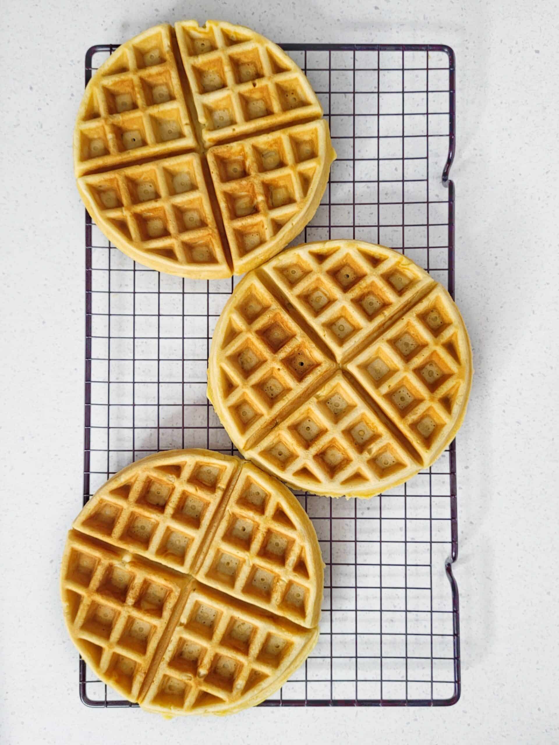 The Best Fluffy Waffles - therumblytummy.com